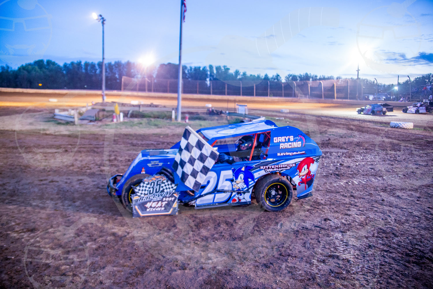 9-20-24-08.jpg – Red Bomb Graphics